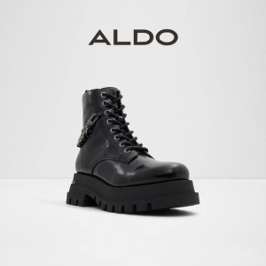 Cipele, patike, sandale, čizme i modni dodaci za žene, muškarce i djecu ...