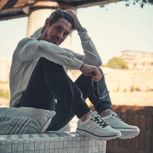 Cipele, patike, sandale, čizme i modni dodaci za žene, muškarce i djecu ...